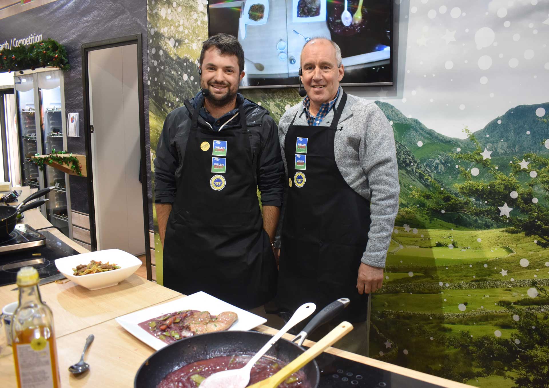 Farmers from Wales and Oz join forces to showcase ‘lightning lamb ...