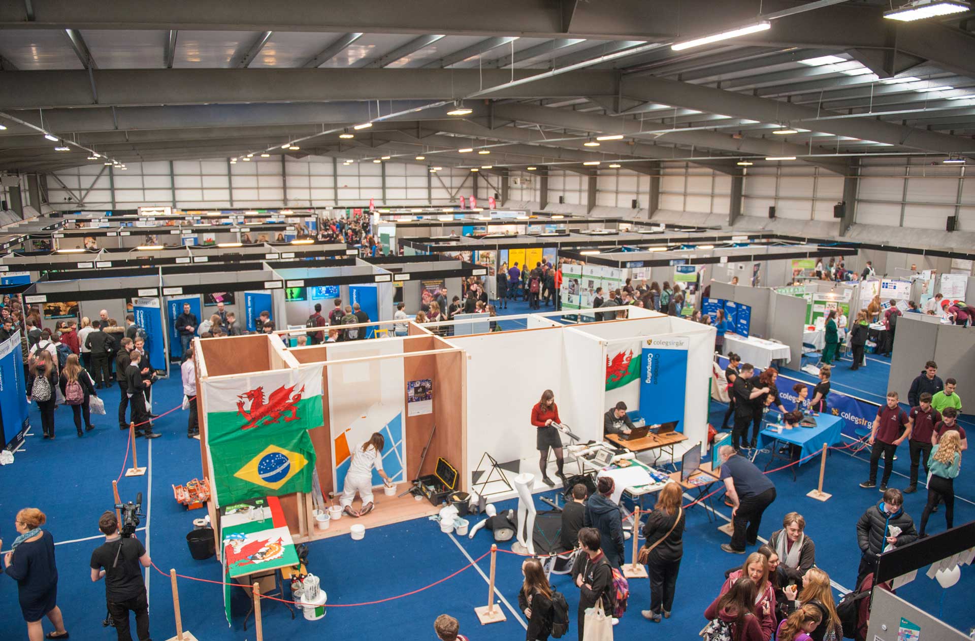 Welsh water apprentice inspires at careers event - Herald.Wales