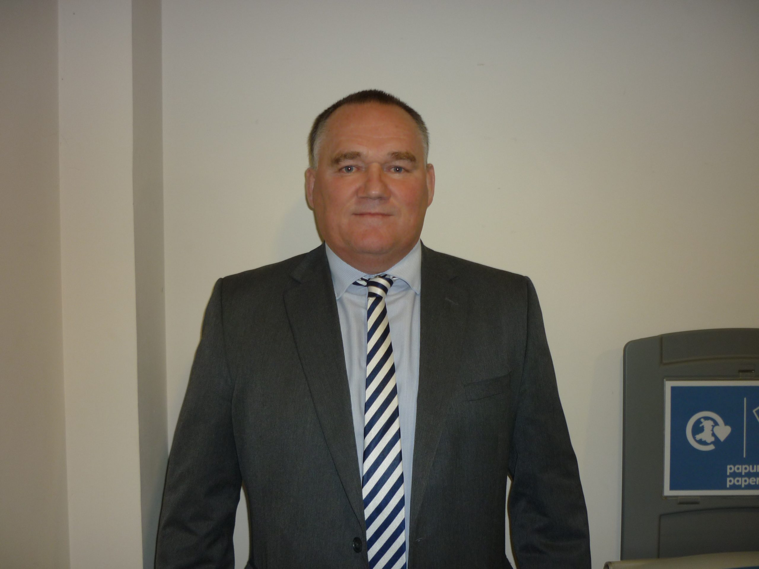 Chief’s tribute to senior council officer - Herald.Wales