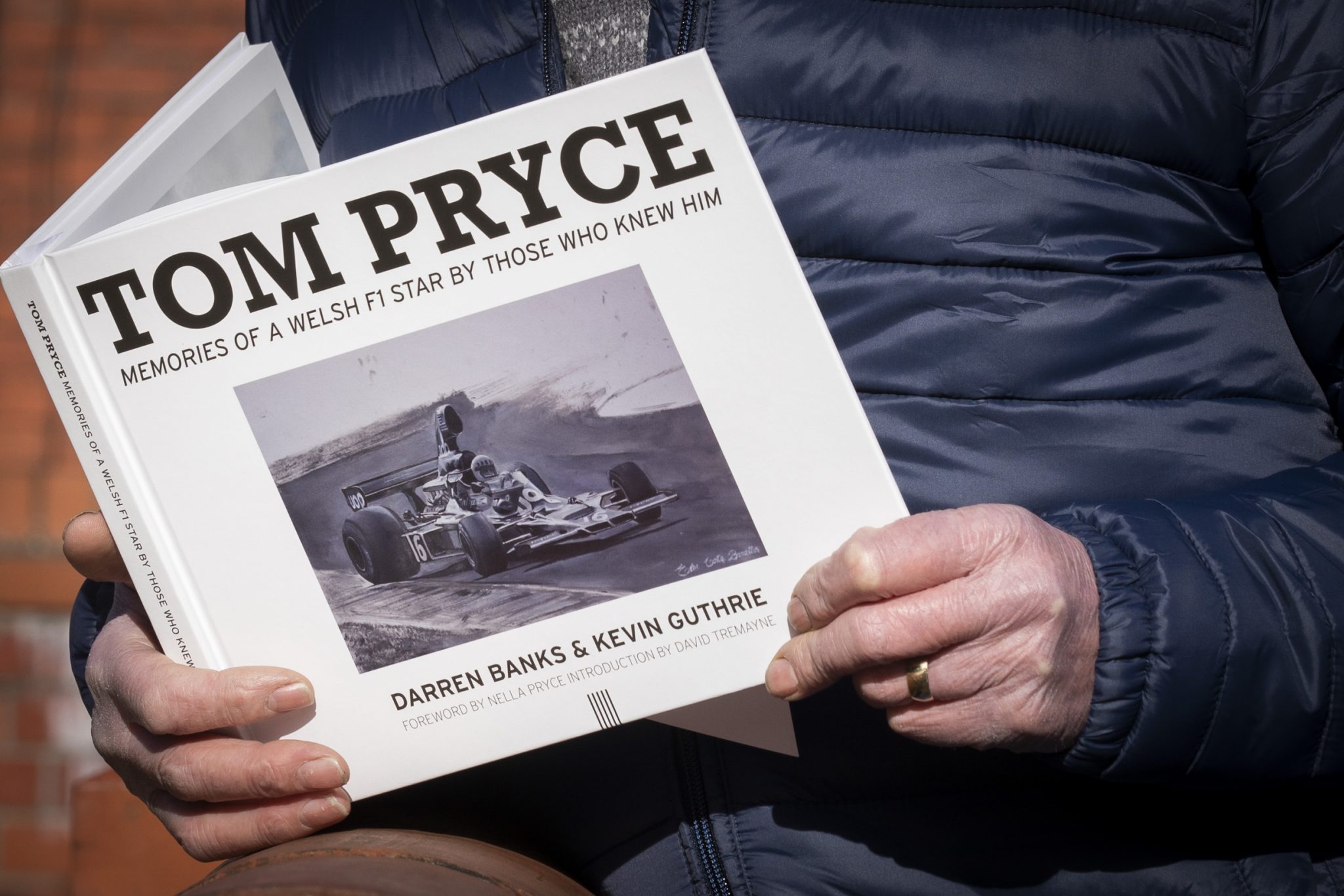 New book shines light on tragic F1 hero - Herald.Wales