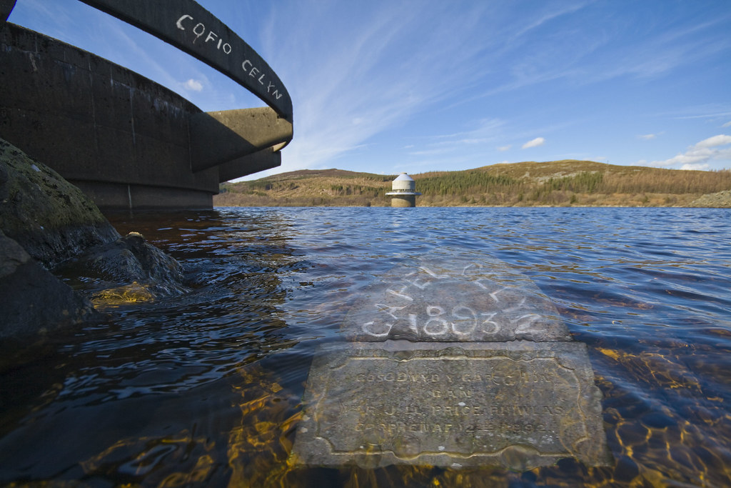 Tryweryn - The Welsh village flooded to supply an English city with ...