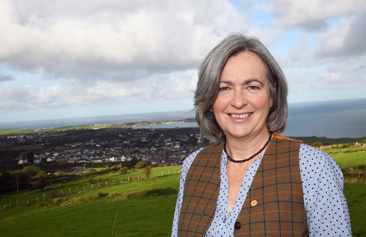 Liz Saville Roberts MP calls for more support for small businesses ...