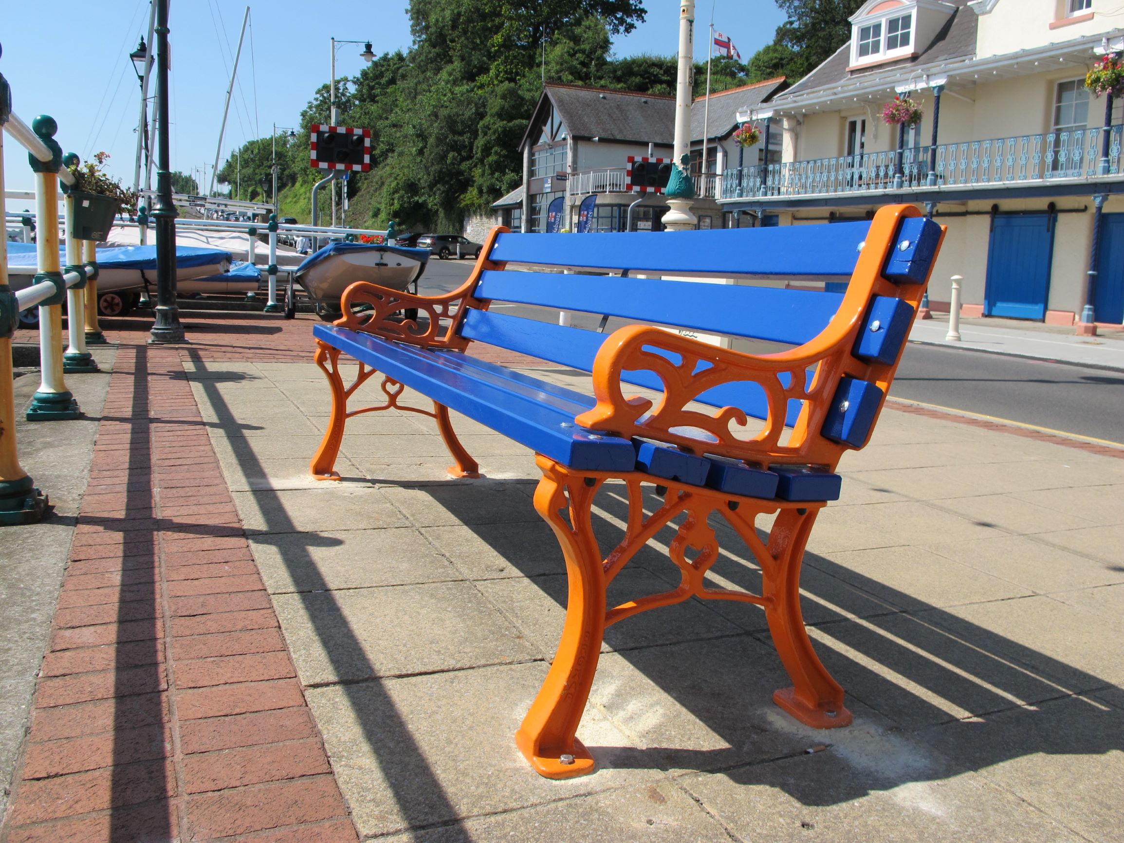 RNLI's ‘Friendship bench’ aims to tackle loneliness and boost mental ...