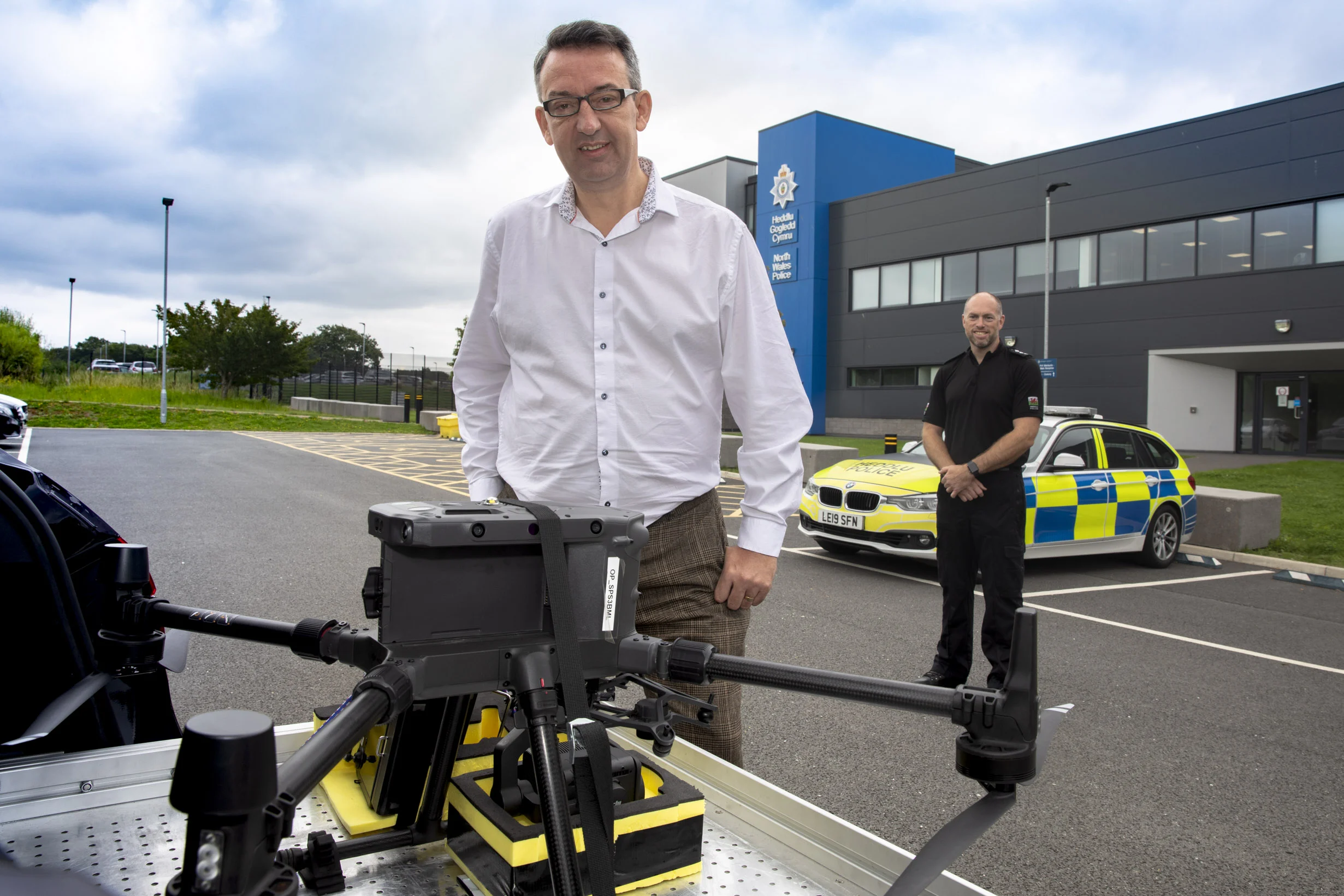 Police drone pilots hailed as “highflying heroes” after saving three ...