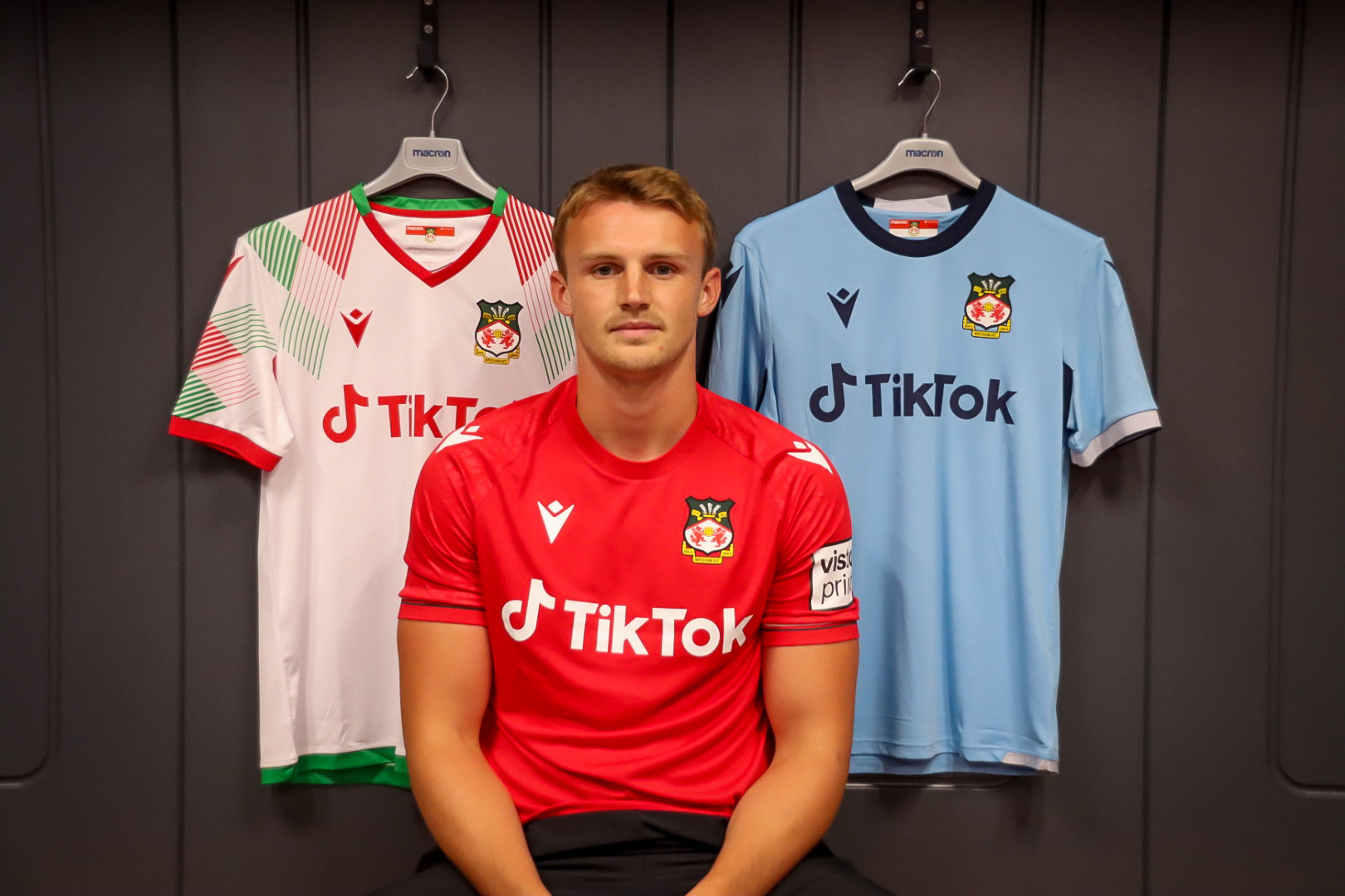 Wrexham sign Sam Dalby - Herald.Wales