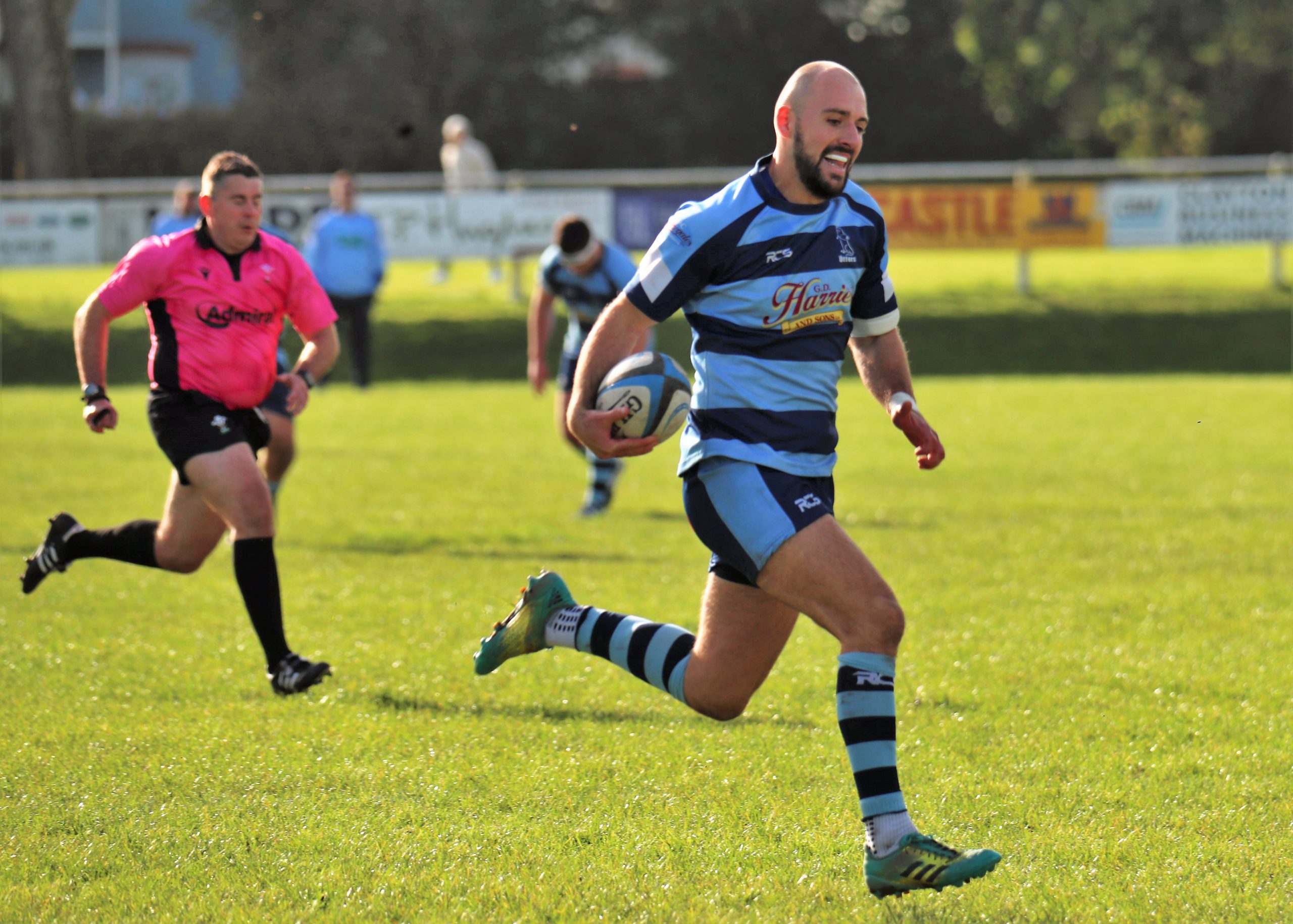 Otters return to winning ways - Herald.Wales