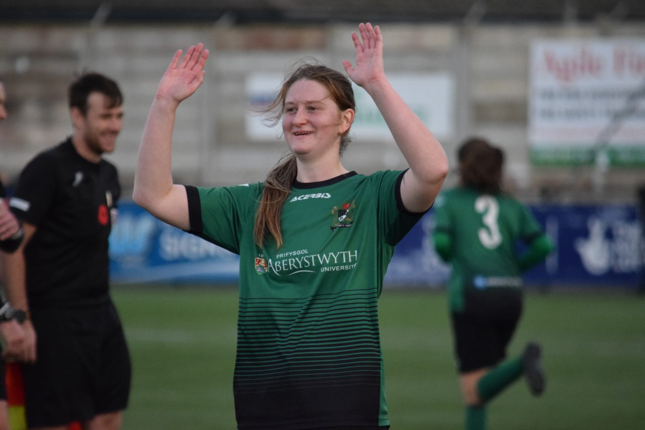 Five-star Aber Town Women thump Barry Town United - Herald.Wales
