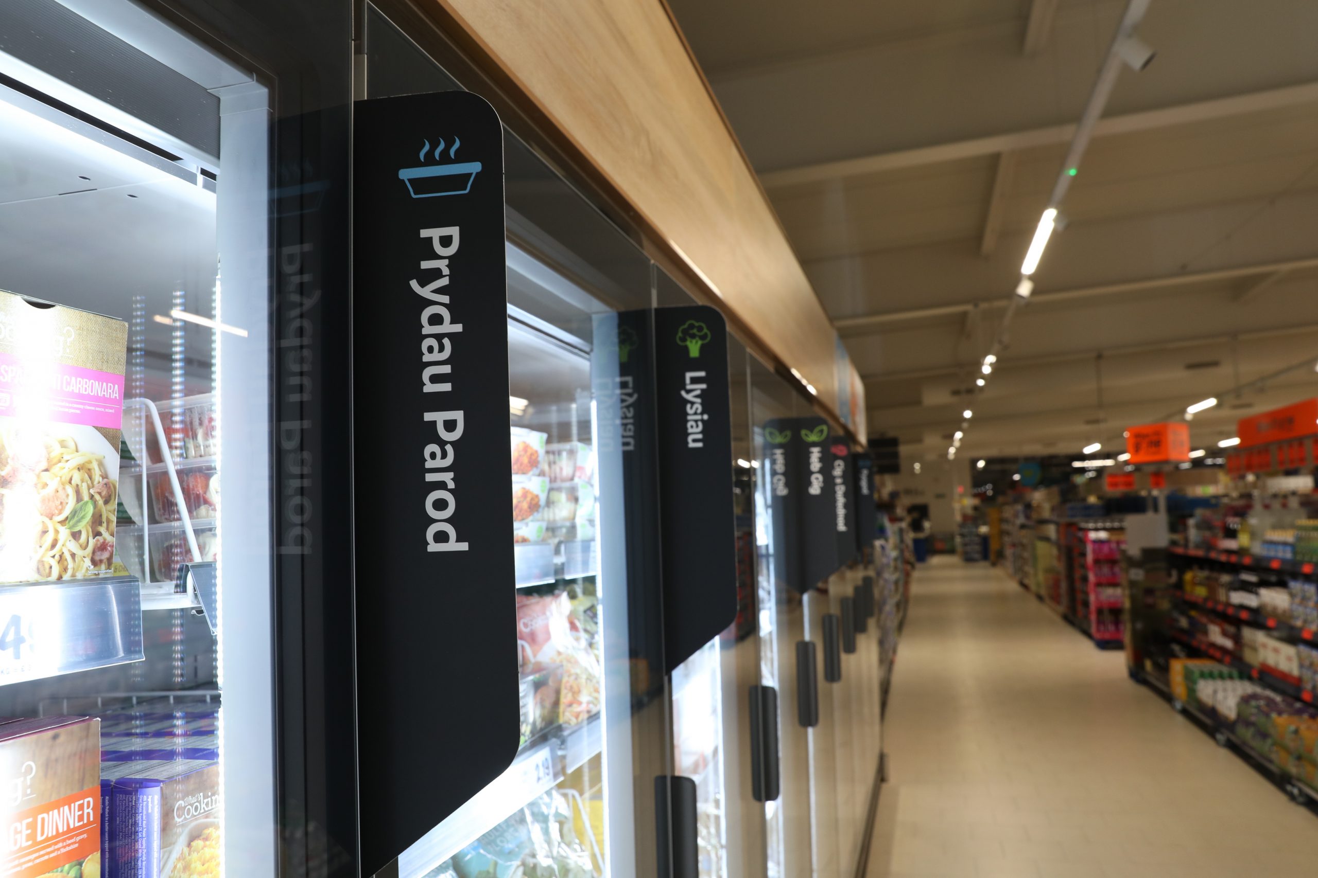 Lidl speaks our language: retailer announces Welsh language ...