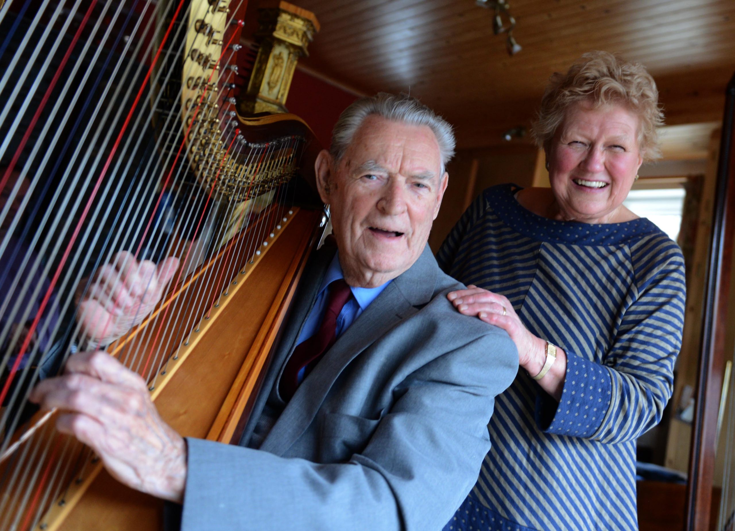 Appeal to honour for harp legend Osian Ellis who rubbed shoulders with ...