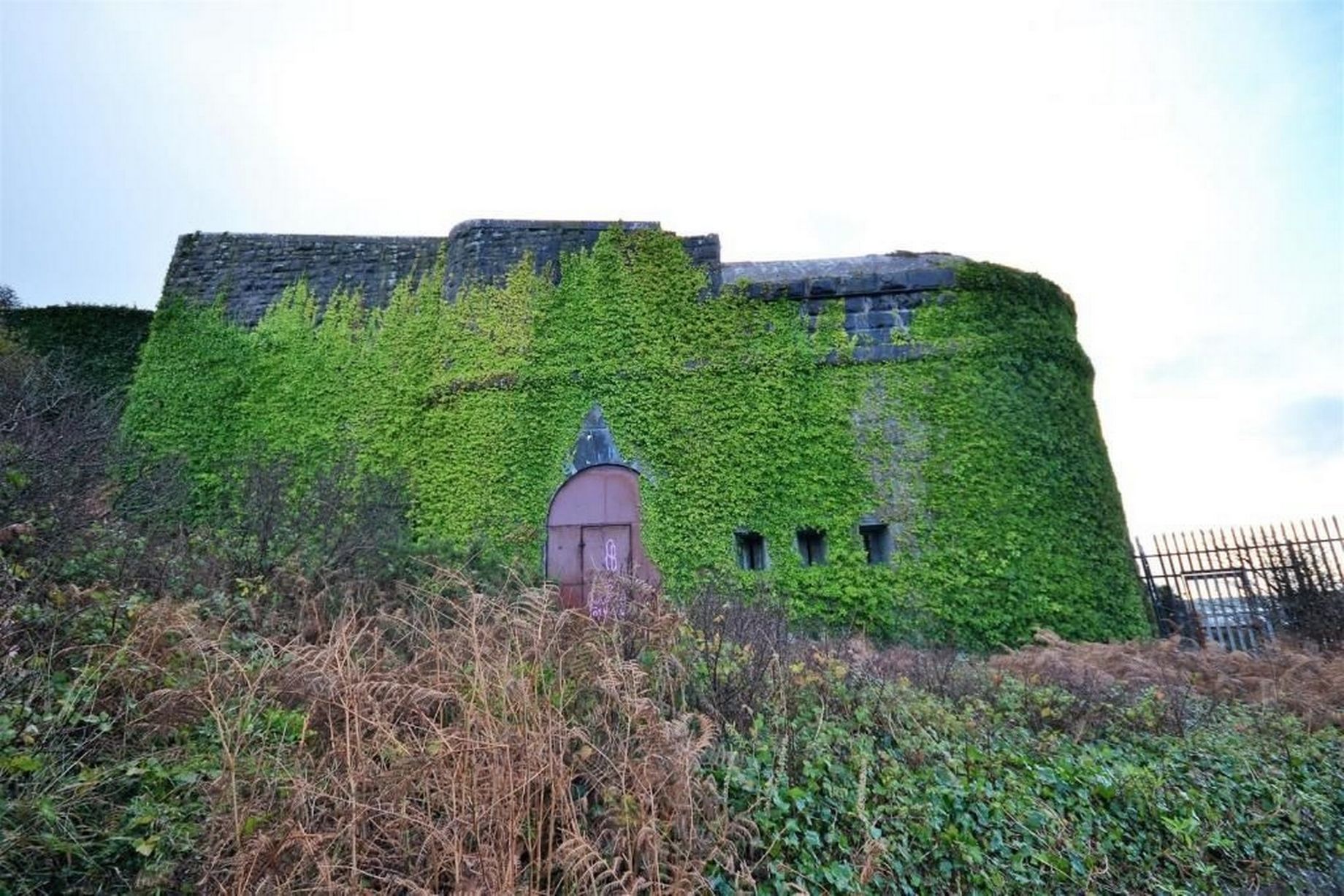 London property developers charmed by crumbling Pembrokeshire fort ...
