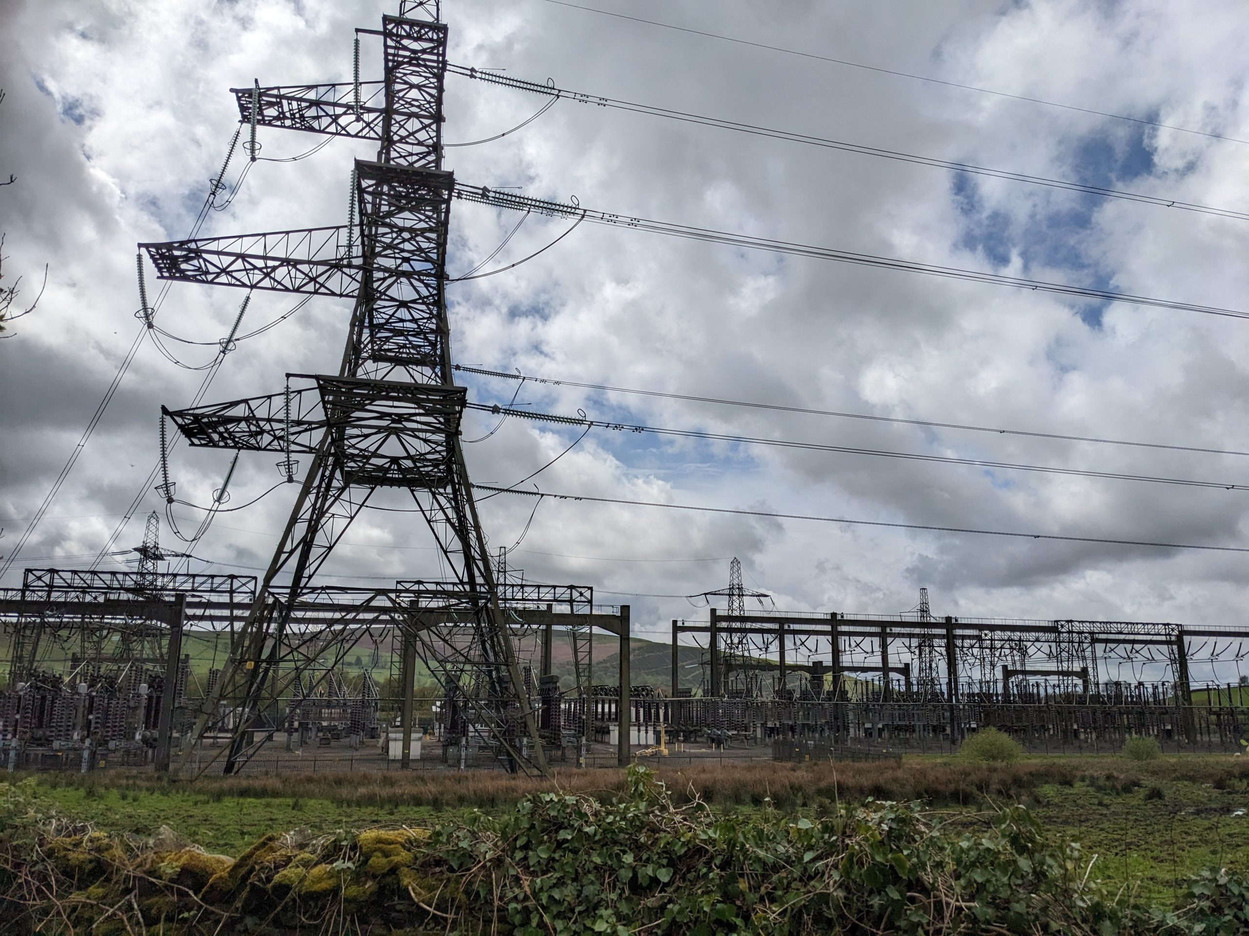 Llanfabon residents sign petition against synchronous condenser ...
