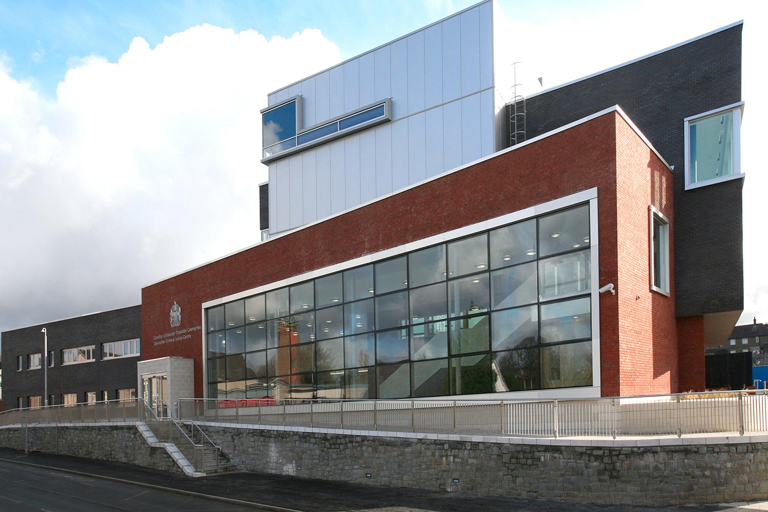Parking firm loses case after failing to provide bilingual details ...