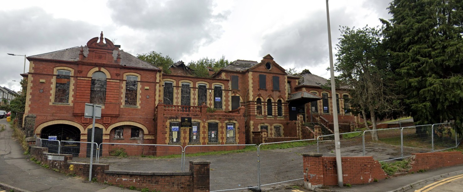 Plans to turn former Merthyr Tydfil general hospital into flats on hold ...