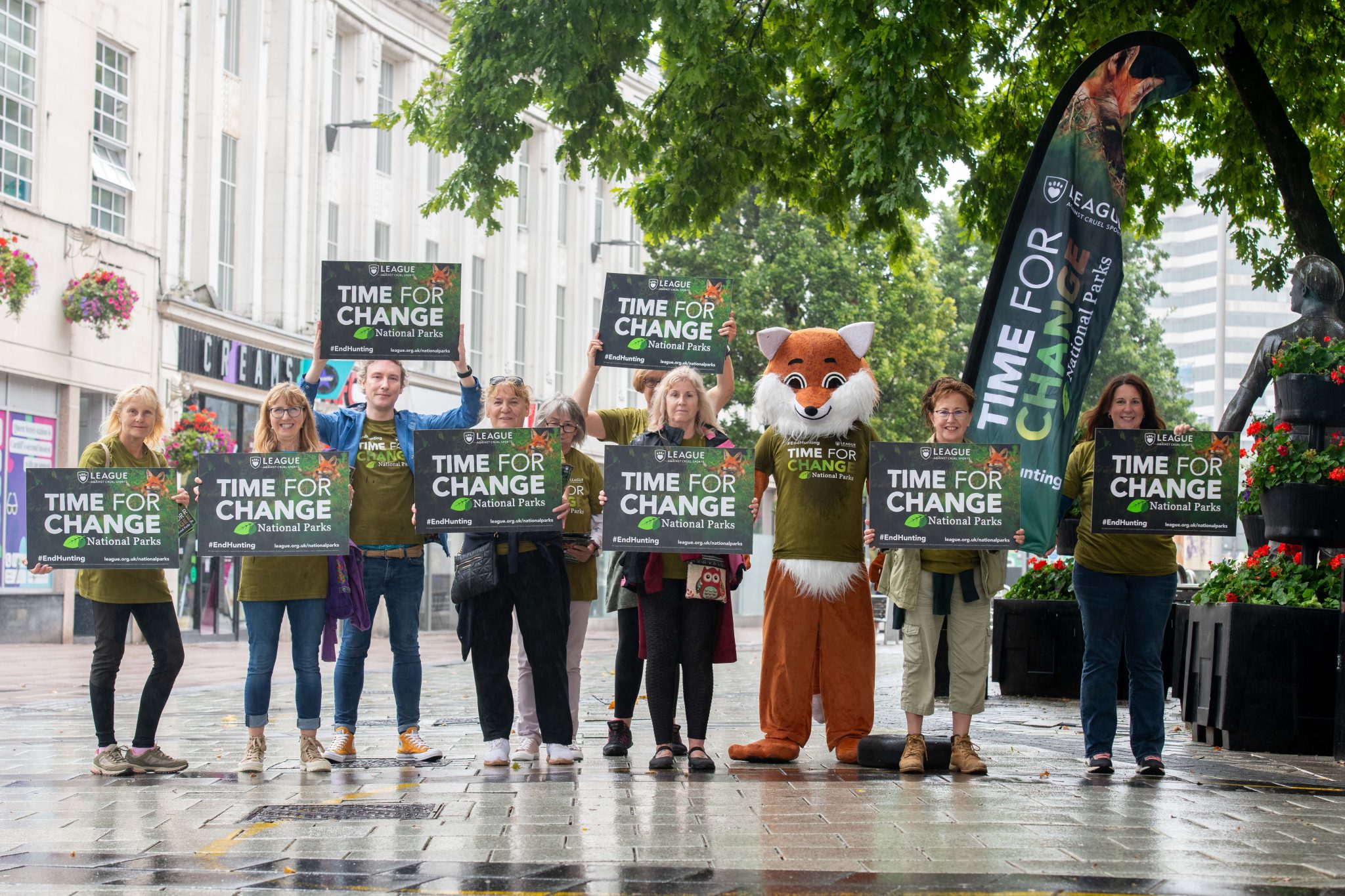 Campaign to halt illegal fox hunting in Welsh National Parks launches ...