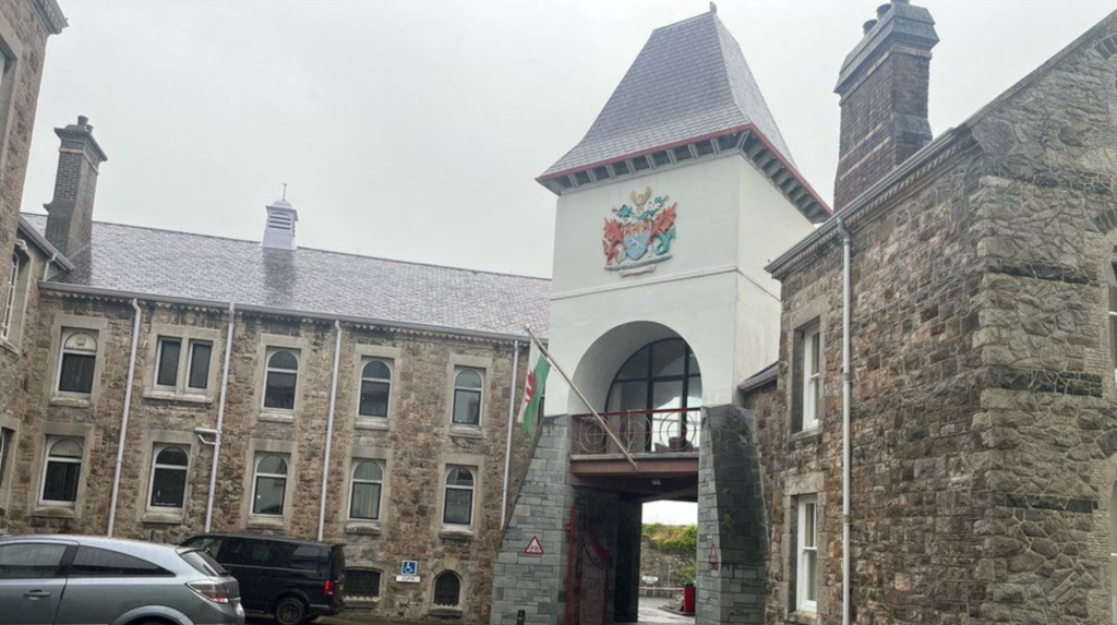 Historic Bangor pub and shops set for transformation into flats and ...
