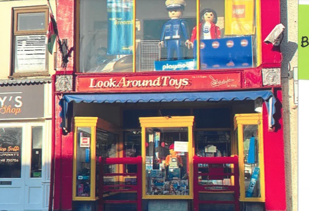 Historic Llangefni toy shop could be converted into fish and chip shop ...