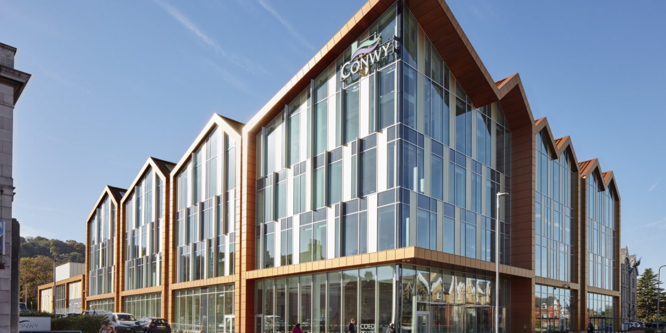 Conwy Council's costly HGV depot lease to continue until 2025 review ...