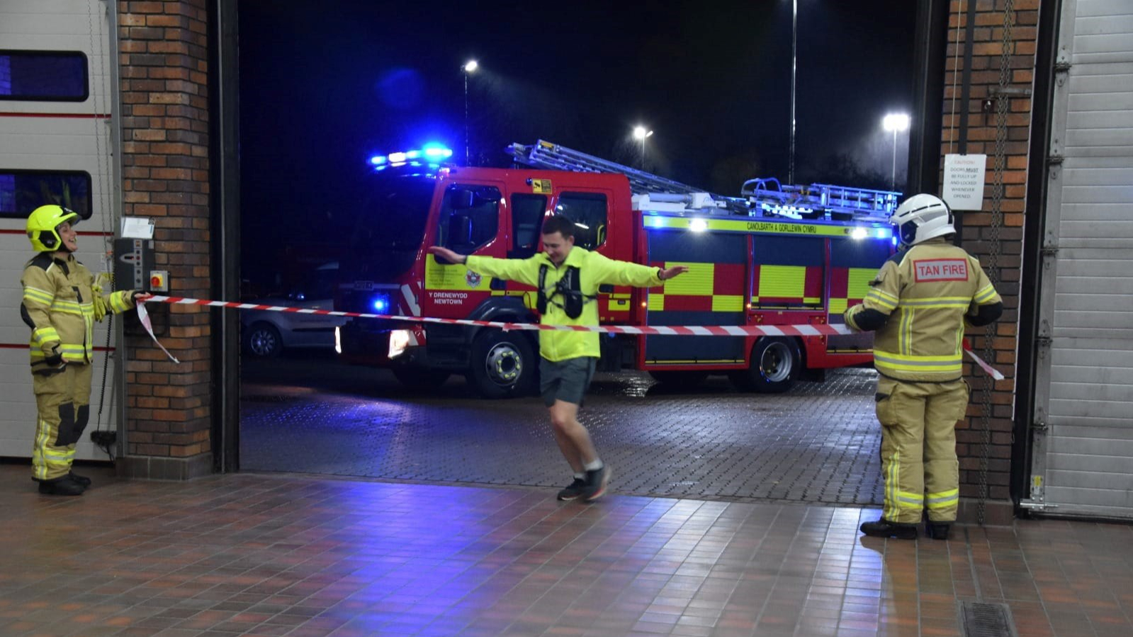 Firefighter successfully tackles the 496 Challenge - Herald.Wales