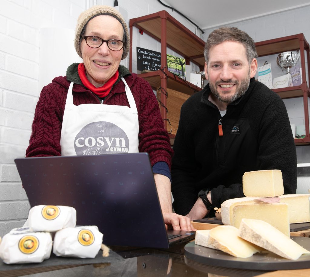 Pioneering project helps Gwynedd firms go digital - Herald.Wales