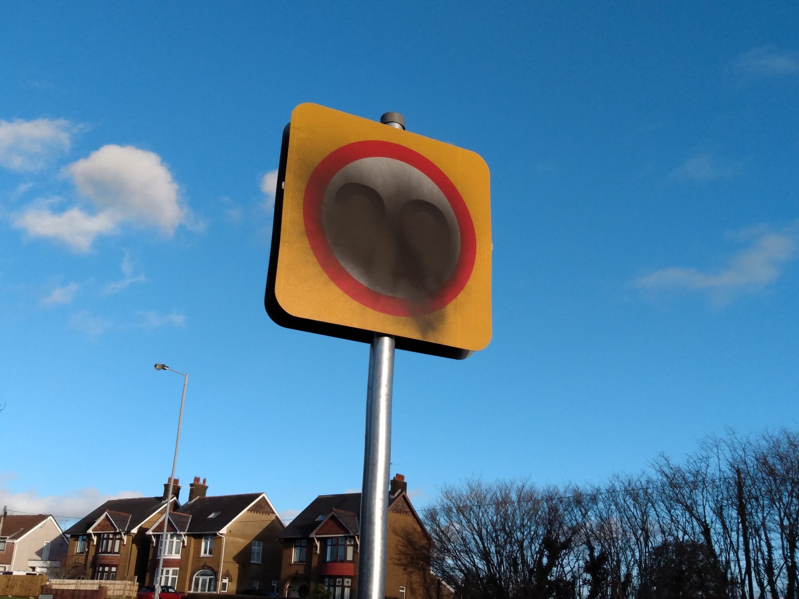 At least 145 speed limits signs across Gwent damaged - Herald.Wales