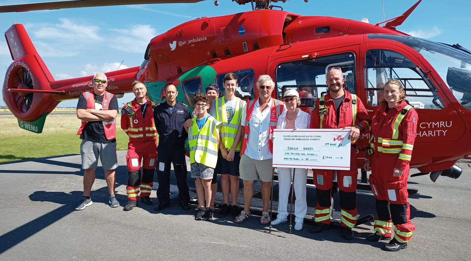 Family says thank you to Wales Air Ambulance - Herald.Wales