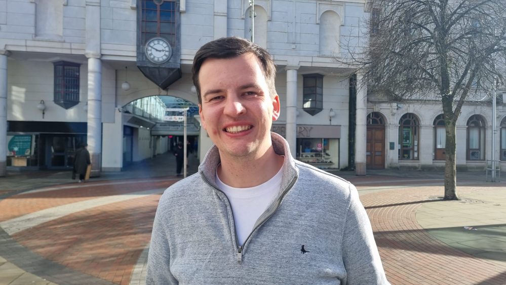 Conservative candidate pledges to "Put Llanelli first" - Herald.Wales