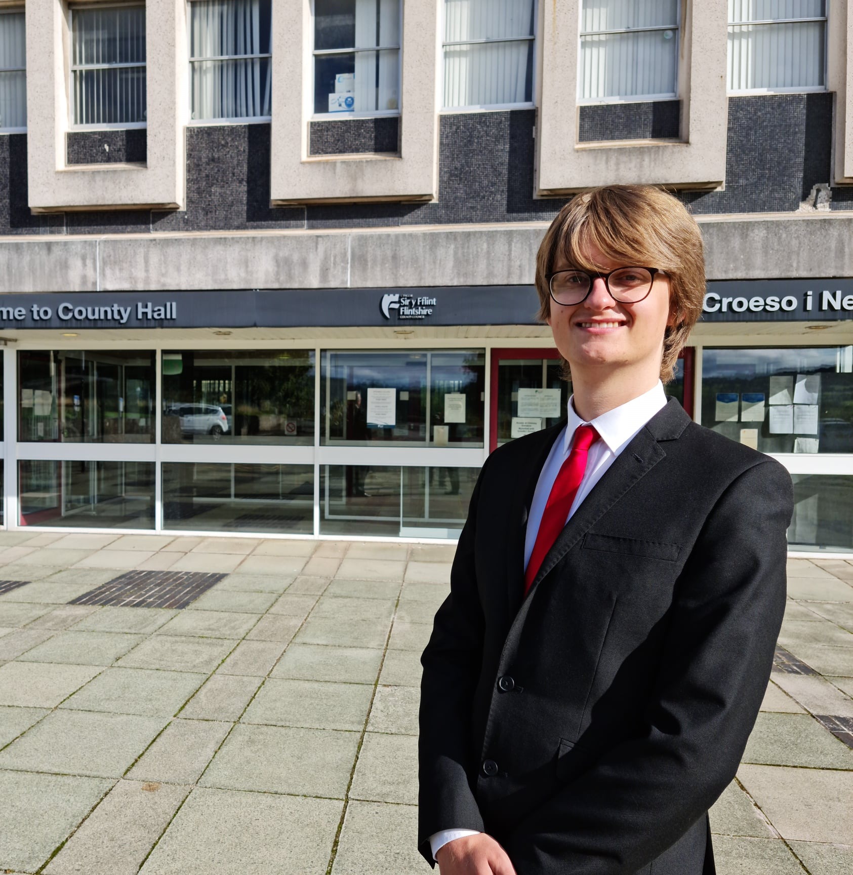 Shock as five Flintshire Labour councillors quit - Herald.Wales