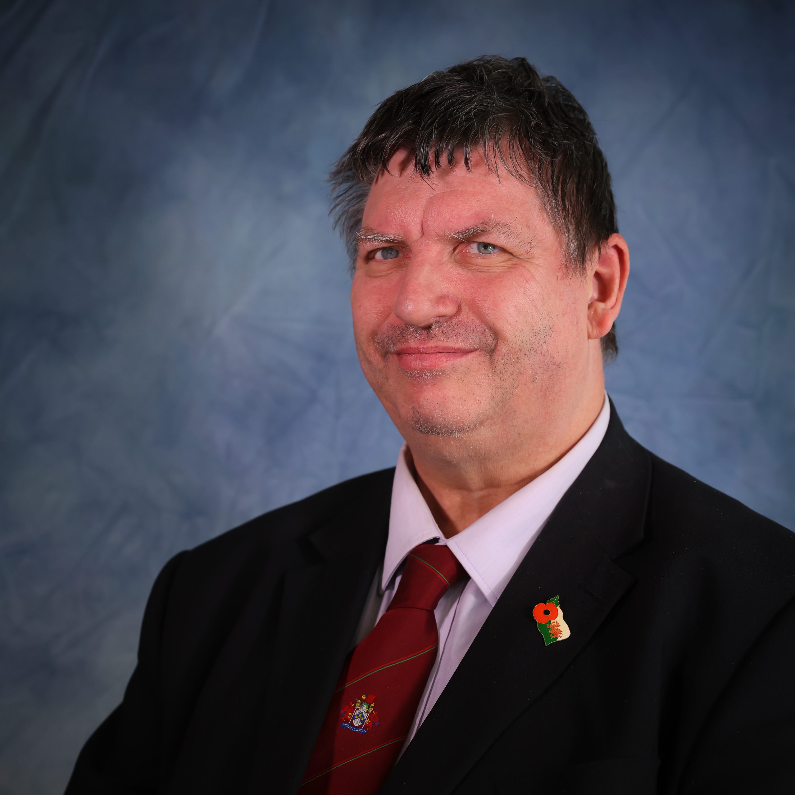 Julian Simmonds chosen as new Mayor of Caerphilly County Borough ...