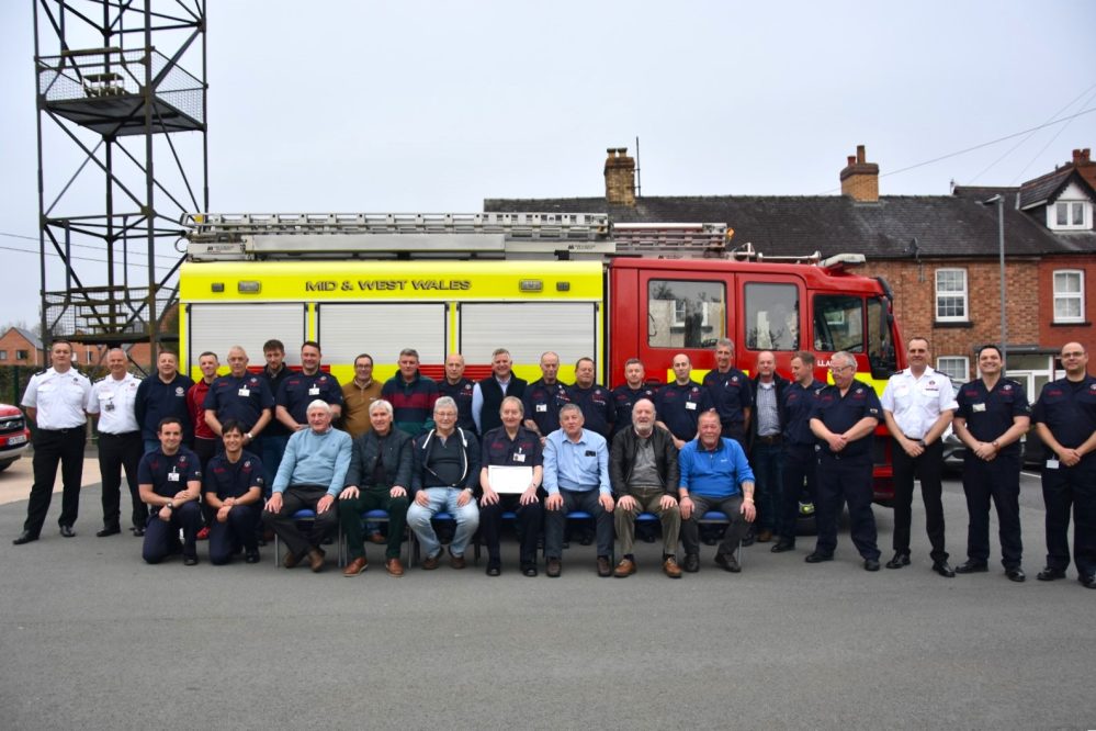 Llanidloes Firefighter Retires After 45 Years of Service - Herald.Wales