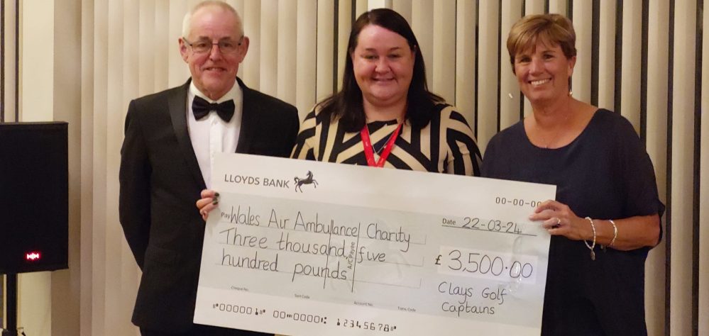 Golf club captains’ raise £3,500 for all-Wales Charity - Herald.Wales