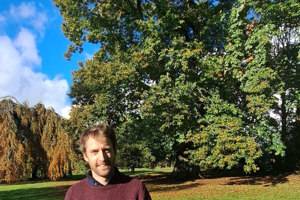 Sam Rowlands MS supports Woodlands Connection Week - Herald.Wales