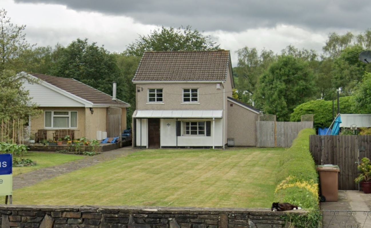 Thumbs up for house demolition to make way for new homes in Fleur de ...
