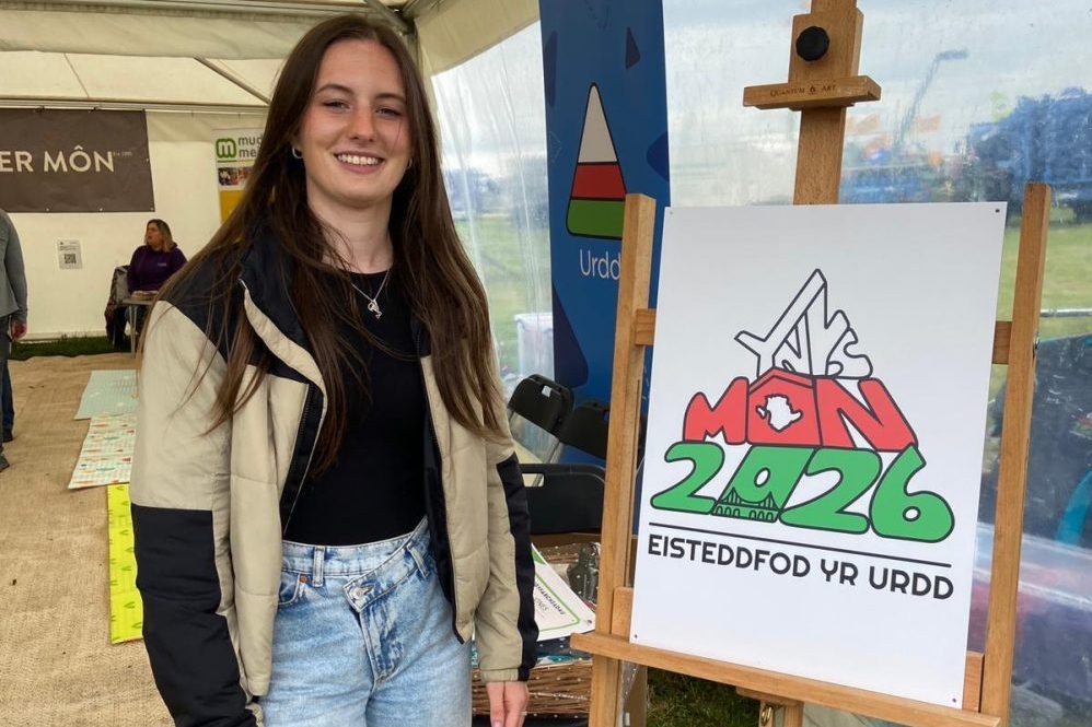 Eisteddfod yr Urdd Ynys Môn’s logo design competition attracts 900 ...