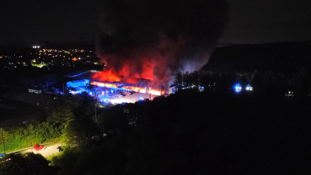 Major fire engulfs Ron Skinner and Sons' Tredegar car dealership ...