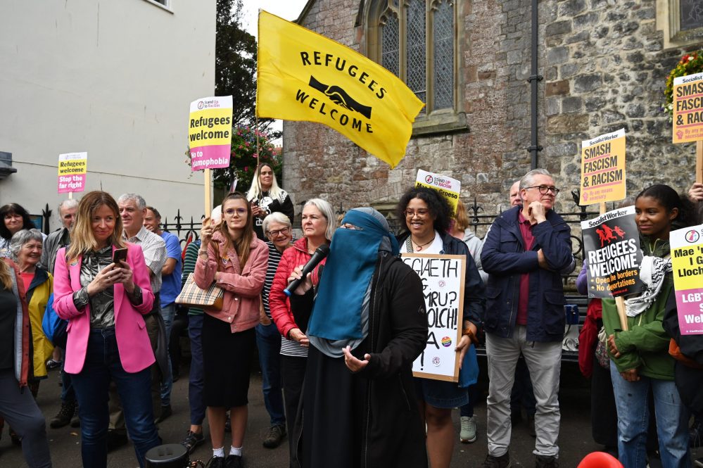 Anti-racism protest takes place in Tenby following unrest across the UK ...