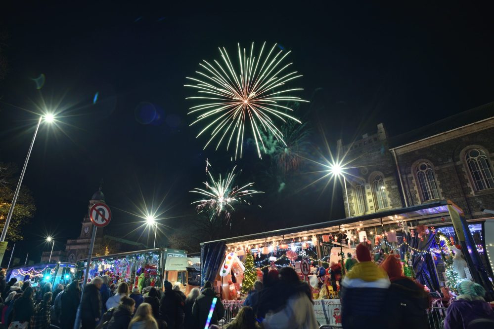 Llanelli Carnival kicks off Christmas celebrations in style - Herald.Wales