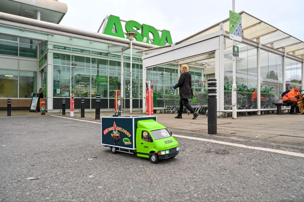 Cardiff residents “overjoyed” by free festive treats delivered by Asda ...