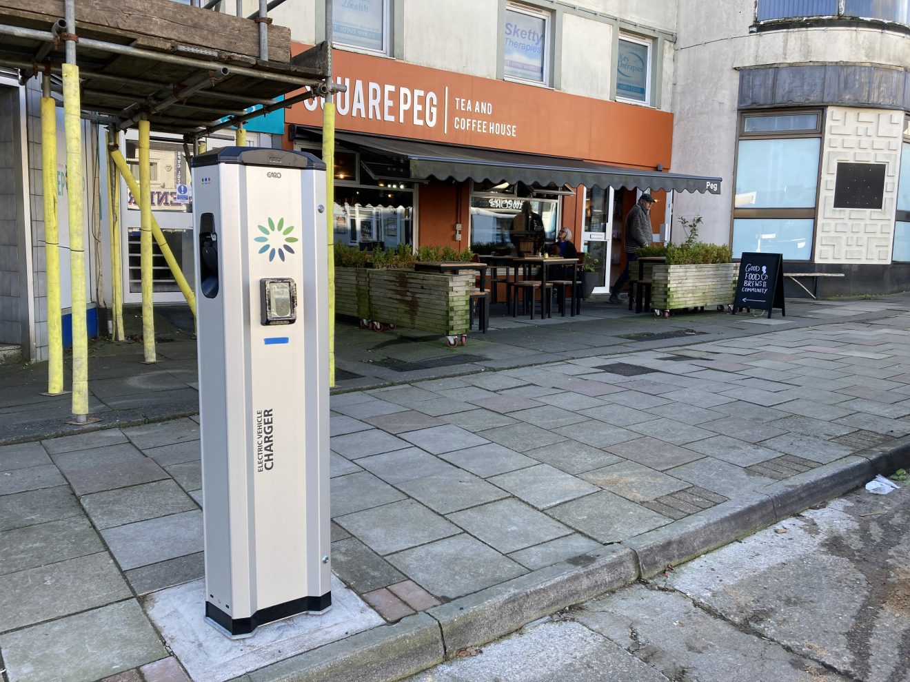 Swansea to test on-street EV charging for residents without driveways ...
