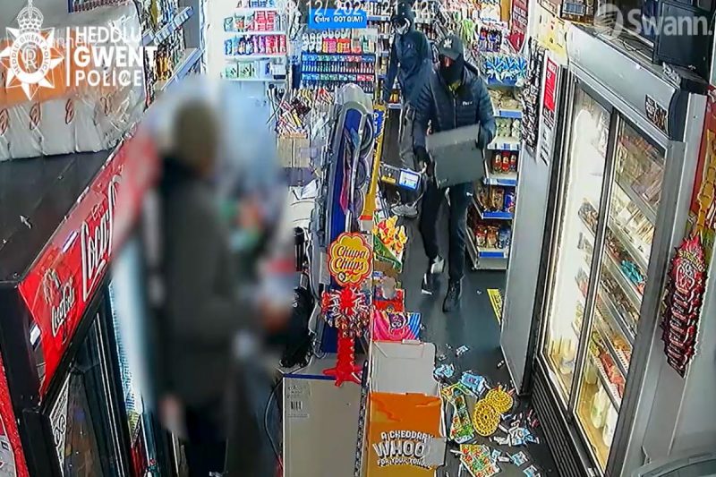 Witness appeal following report of a robbery - Herald.Wales