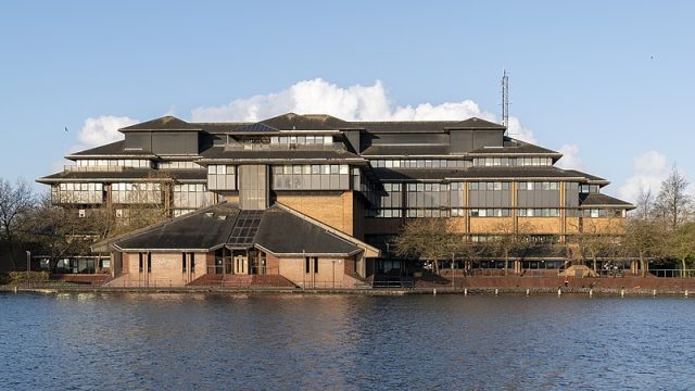 Cardiff Council unveils 2025/26 budget proposals - Herald.Wales