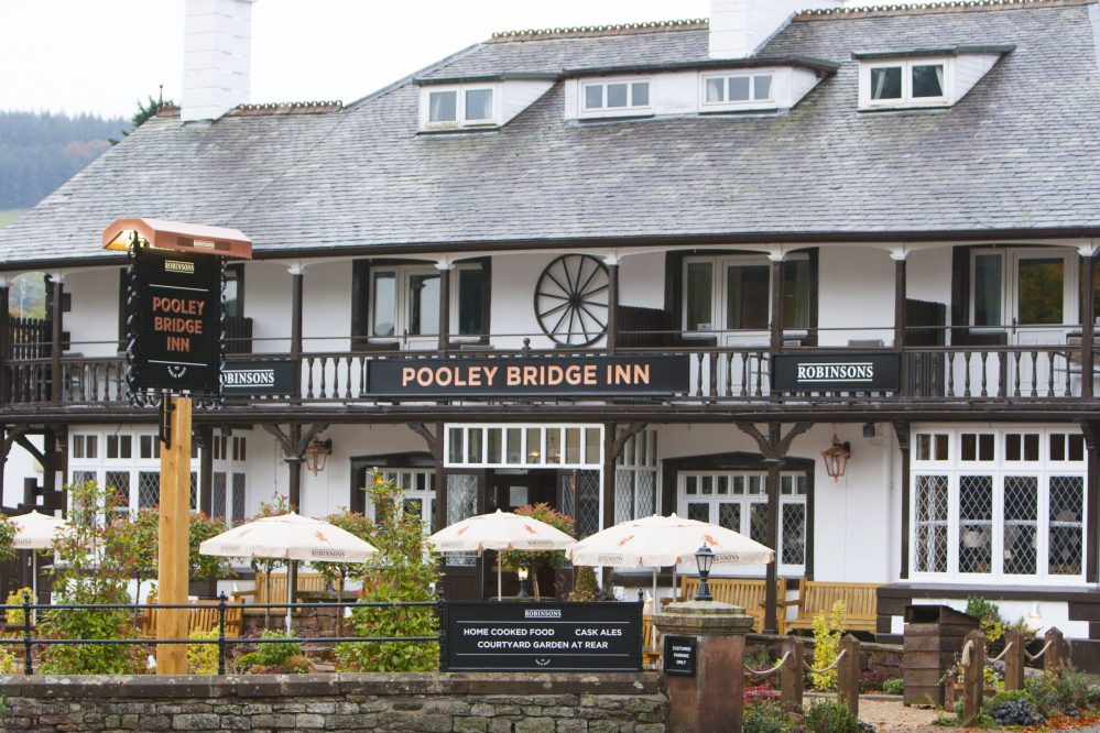 Llangollen pub receives award for sustainability efforts - Herald.Wales