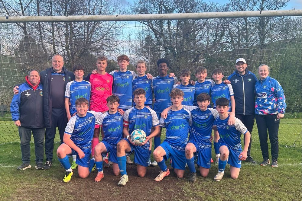 Cwmamman Utd Under 15s win West Glamorgan League Championship - Herald ...