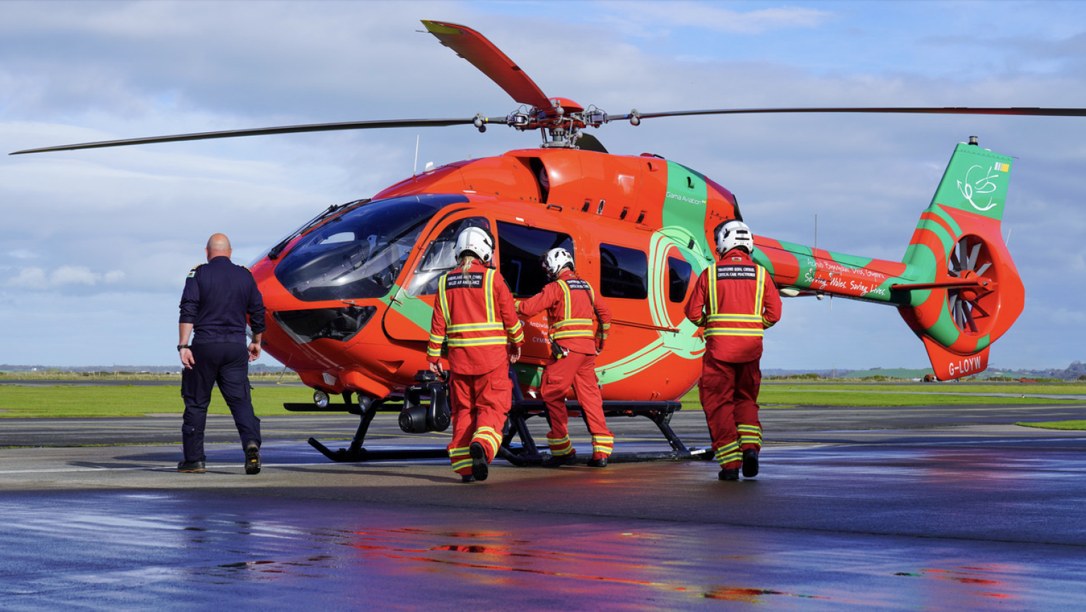 Lady Captain raises funds for Wales Air Ambulance - Herald.Wales